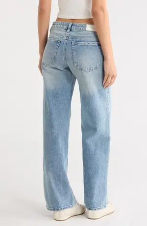 PACSUN Zoe Low Rise Wide Leg Girlfriend Jeans - Medium Indigo