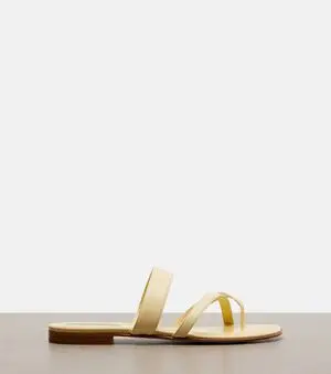 Manolo Blahnik Susa Leather Sandals - Yellow