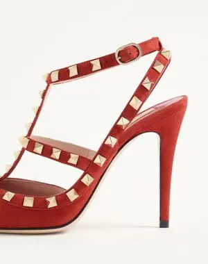 Valentino Garavani Rockstud Suede Pumps - Red