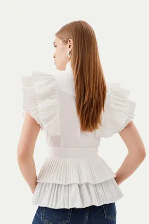 Karen Millen Sleeveless Pleated Ruffle Blouse - White
