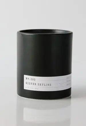 AERANGIS No. 102 Silver Skyline Scented Candle - Black