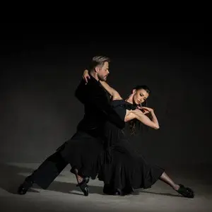 FUEGO Split-sole Sneakers - Derek Hough