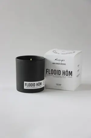 AERANGIS X Non Gender Specific Flooid Home Scented Candle - Black