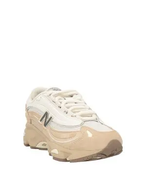 NEW BALANCE Low-top Sneakers - Beige