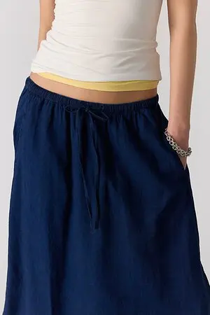 Closed Gathered Maxi Skirt