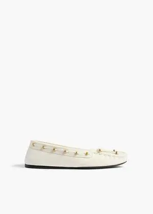 Khaite KHAITE Milly Flat In Leather Chalk