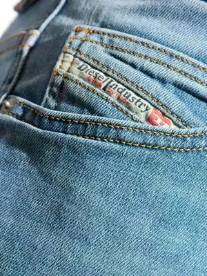 DIESEL® D-vyl Logo-patch Jeans