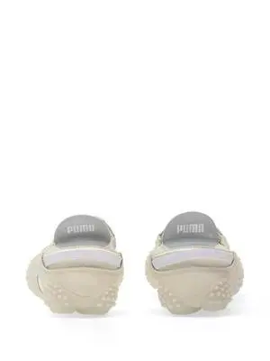 PUMA Mostro Move Venus Sneakers - Neutrals