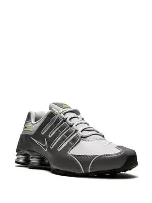 Nike Shox Nz Sneakers - Grey