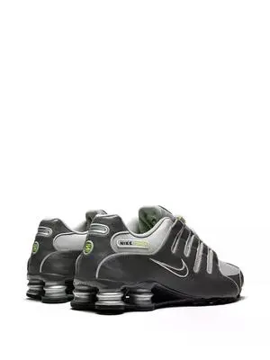 Nike Shox Nz Sneakers - Grey