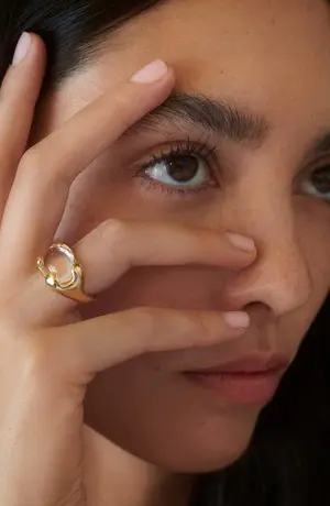 Lady Grey Quartz Cove Band Ring - Gold