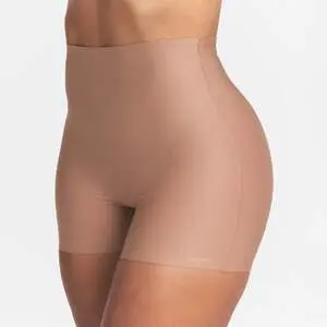 SKIMS Core Sculpt Shortie - Sienna