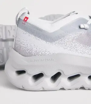 On Cloudtilt Mo Sneakers - Grey