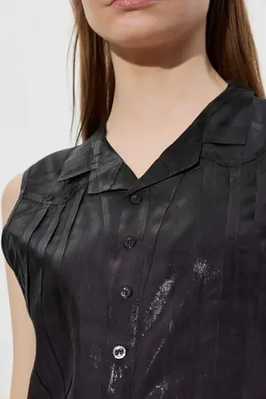 MAISON MARGIELA Sleeveless Viscose Top With Button Closure