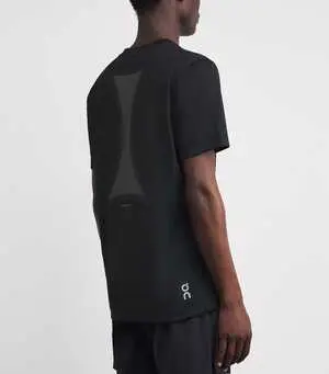 On Train Graphic T-shirt - Black