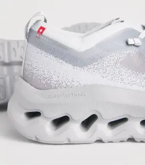 On Cloudtilt Mo Sneakers - Grey