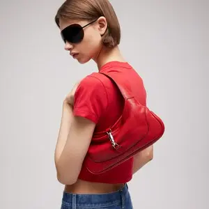 Gucci Jackie Slim Shoulder Bag In Leather - Red