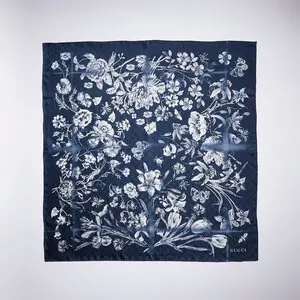 Gucci Printed Silk Jacquard Carr