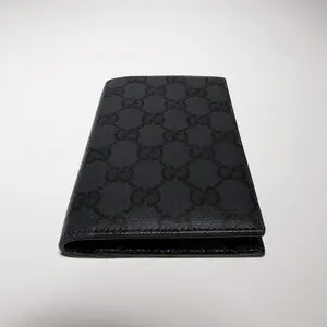 Gucci Essence Classic Passport Case Original Gg Fabric