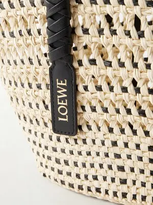 Loewe Paula's Ibiza Braid Medium Raffia Tote - Neutrals