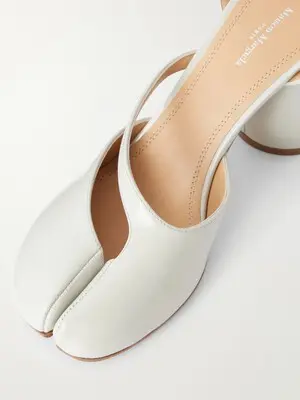 MAISON MARGIELA Tabi Split-toe Leather Pumps - Gray