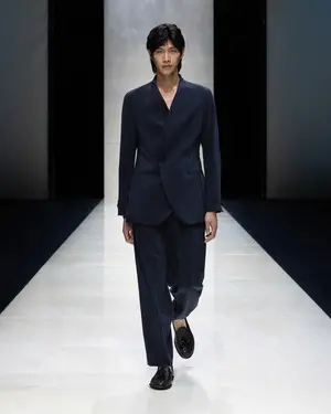 Giorgio Armani Upton Line Washed Silk And Linen Blend Tuxedo Jacket