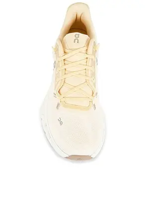 On Cloudtilt Sneaker