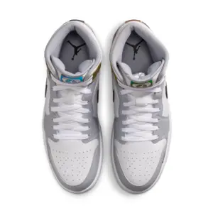 JORDAN 1 Mid Se High Top Sneakers