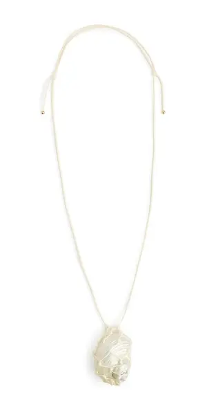MAYAMAR Shell Pendant Necklace - Pearl