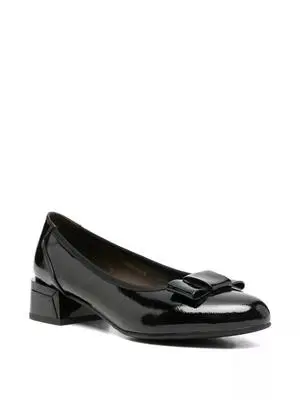 LINDA BAUMANN Bow-detail Patent-leather Pumps
