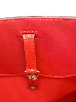 LOUIS VUITTON 2015 Monogram Vernis Montaigne Mm Satchel - Red