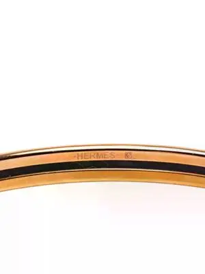 Hermès 1990-2010 Extra Narrow Enamel Uni Bangle 62 Costume Bracelet