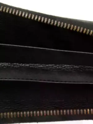 Gucci 2000-2015 Grained Calfskin Logo Zip Around Coin Pouch