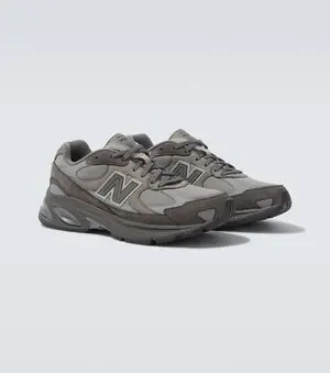 Comme Des Garçons Homme X New Balance 2010 Suede Trimmed Sneakers - Grey