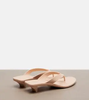 Gucci Vittoria Thong Sandals - Pink