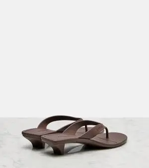 Gucci Vittoria Thong Sandals - Brown