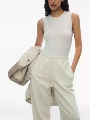 12 STOREEZ Kim Tank Top
