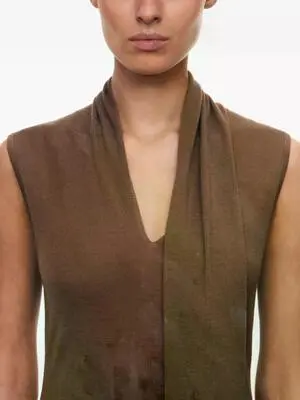 12 STOREEZ Carolyn V-neck Midi Dress