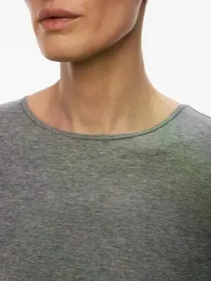 12 STOREEZ Long-sleeve T-shirt