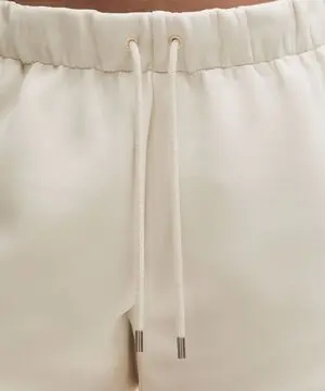 Lululemon Sleek Spacer Mid-rise 3.5" Shorts - Light Ivory