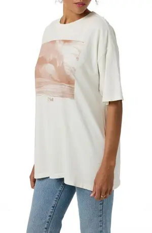 O'Neill Wave Tone Oversized Graphic T-shirt