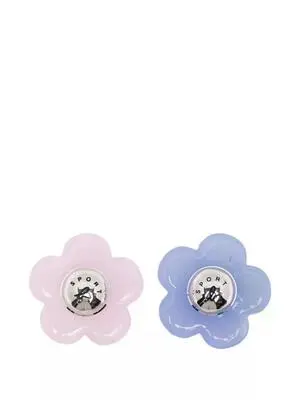 AGNES B. Flower Stud Earrings - Silver