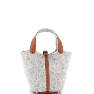 Hermès Picotin Lock Bucket Bag Felt With Leather Pm - Gris Clair