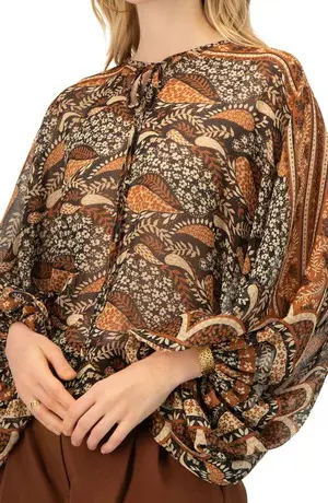 IVONNE Dolman Paisley Blouse With Tie Neck
