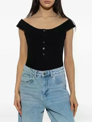 GESTUZ Off-shoulder Bodysuit