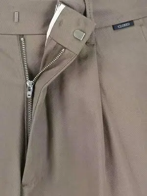 Closed Blomberg Trousers