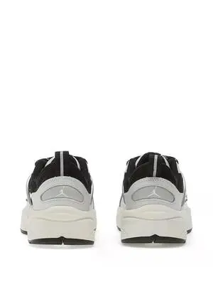 JORDAN Panelled Trunner Sneakers - Silver