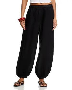 Women's Velvet By Graham & Spencer Black Bottoms