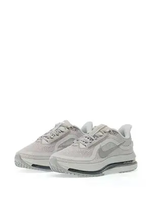 Nike Pegasus Premium Sneakers