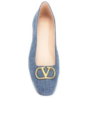 Valentino Garavani Vlogo Signature Ballet Flat - Denim